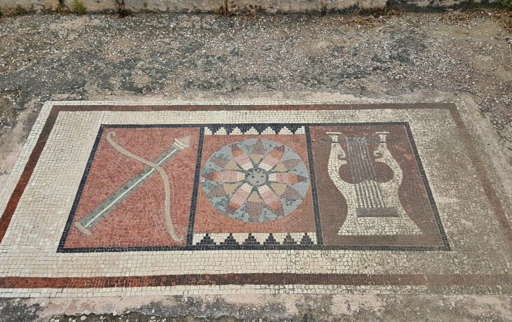 Apollon Kimdir? Işık, Kehanet ve Sanat Tanrısının Mitolojik Yolculuğu