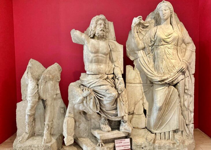 Poseidon: Denizlerin, Depremlerin ve Atların Tanrısı